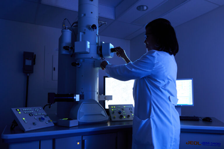 Anatomic and Molecular Pathology (AMP) Core Labs - WashU Medicine ...